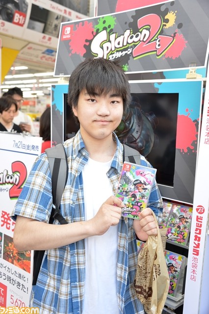 splatoon_2_japan_launch_famitsu_photo_7 – NintendoSoup