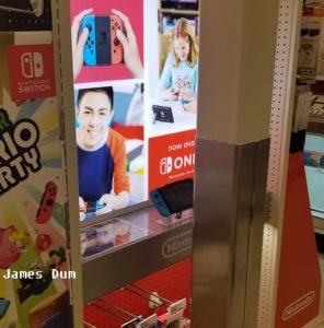 Target Amusingly Places Switch Demo Set Behind Pillar – NintendoSoup