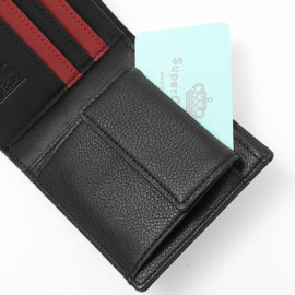 SuperGroupies Bayonetta Wallet – NintendoSoup