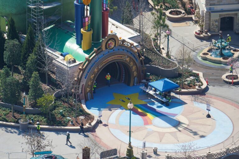 Even More New Photos Of Super Nintendo World Epic Universe Construction ...